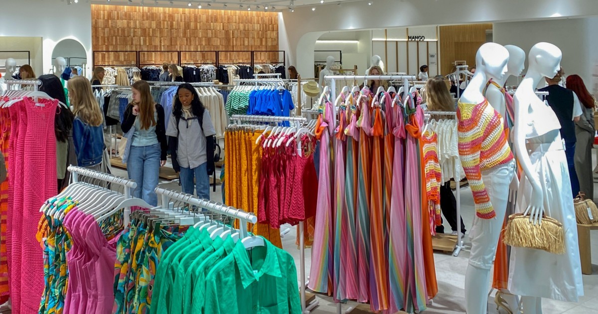 MANGO OPENS THEIR 3RD DANISH STORE IN BRUUNS GALLERI – Steen & Strom